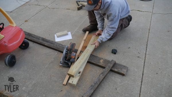 DIY 2x4 Deer Stand with Box Blind for Deer Hunting - DIYTyler